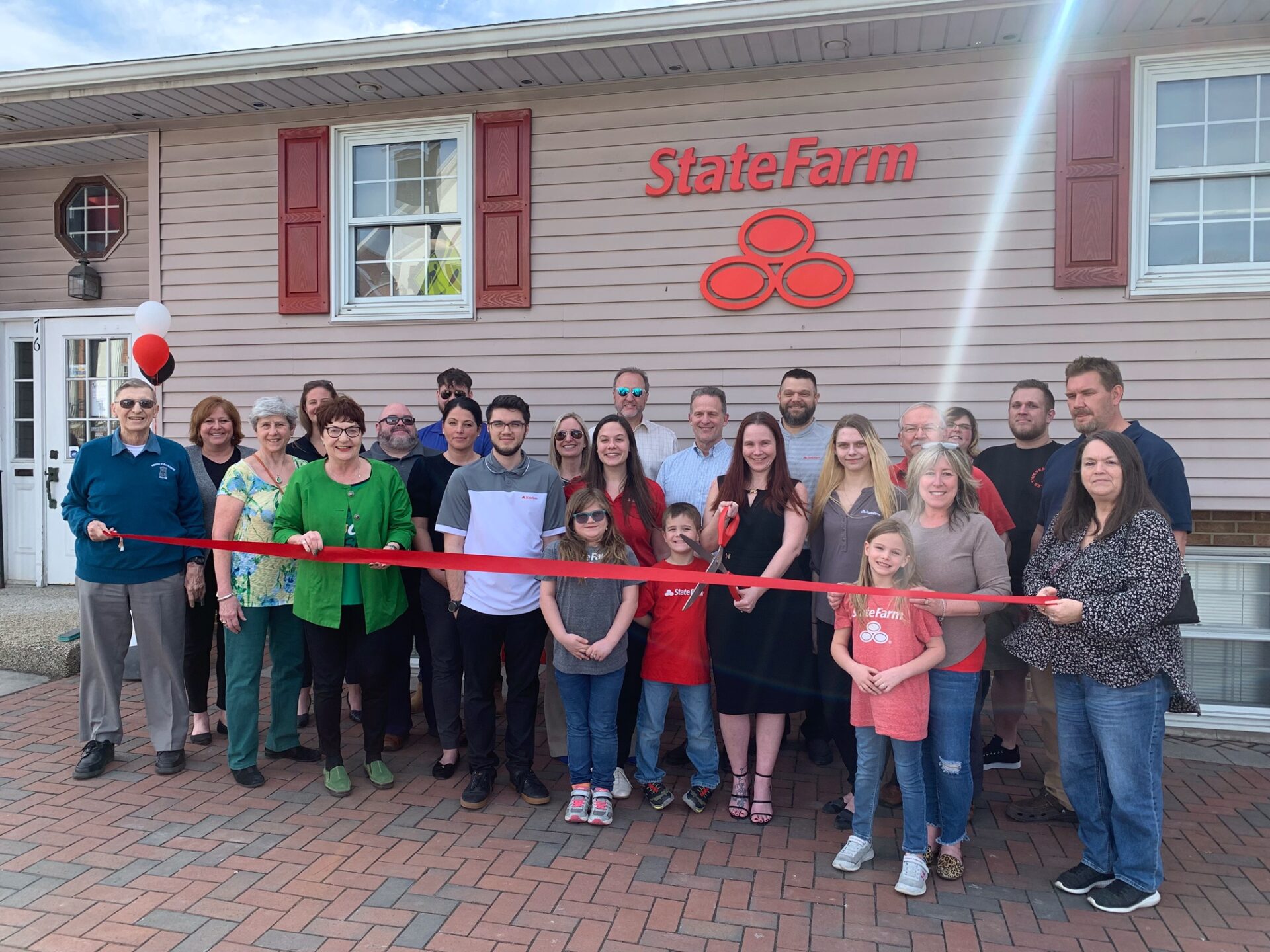 Shank takes over State Farm office - LocalNews1.org