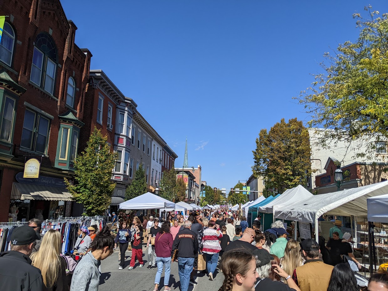 PHOTO GALLERY: Chambersburg Applefest - LocalNews1.org