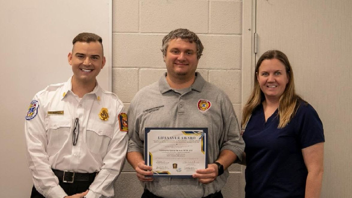 W.C. honors EMT heroes as 'Life Savers' - LocalNews1.org