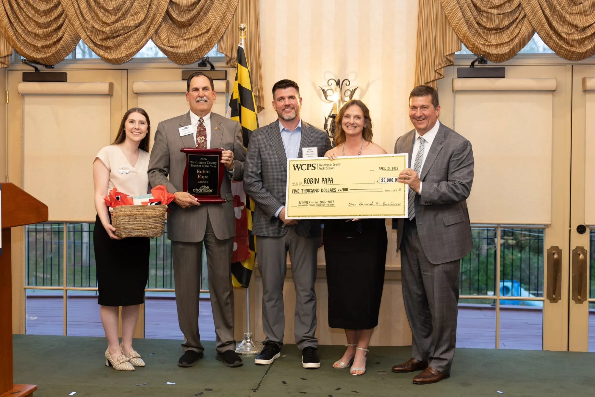 Robin Papa named Teacher of the Year - LocalNews1.org